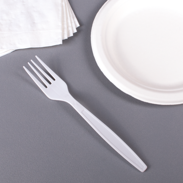 Karat PP Plastic Extra Heavy Weight Forks, White - 1,000 pcs